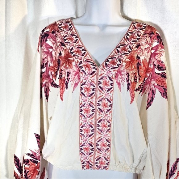 VENUS | Tops | 22 Venus M Linen Blend Top | Poshmark